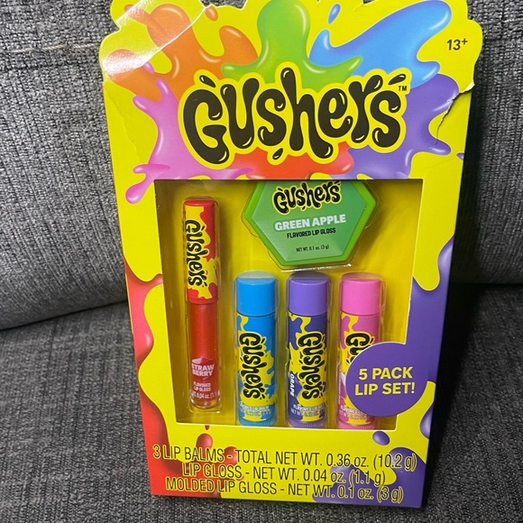 Accessories | 1 X 5pc Set Taste Beauty Gushers Candy Flavored Lip Balms ...